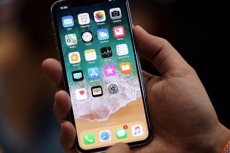 Promo : l'iPhone X neuf à partir de 899 € - iGeneration
